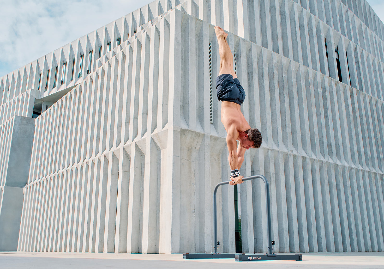 Levitate Bar ajustable en acier Street Workout - Eric Flag