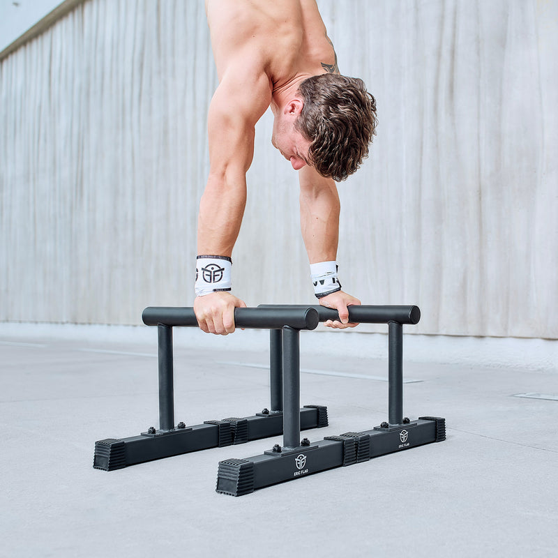 Eric Flag - Elevation Bars Street Workout